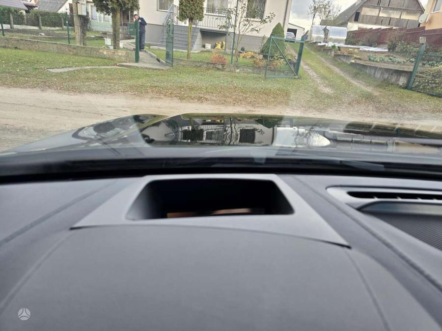 Черный Вольво С90 2018 в Вильнюс, объемом двигателя 2.00 л и пробегом 175 тыс. км за 22500 €, фото 36 на AUTOMOTO.COM.LV