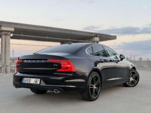 Black Volvo S90 2018 in Vilnius, with an engine capacity of 1.97 L and mileage of 190 thousand km for 9999 €, photo 5 on AUTOMOTO.COM.LV