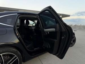 Black Volvo S90 2018 in Vilnius, with an engine capacity of 1.97 L and mileage of 190 thousand km for 9999 €, photo 31 on AUTOMOTO.COM.LV