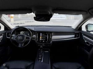 Black Volvo S90 2018 in Vilnius, with an engine capacity of 1.97 L and mileage of 190 thousand km for 9999 €, photo 33 on AUTOMOTO.COM.LV