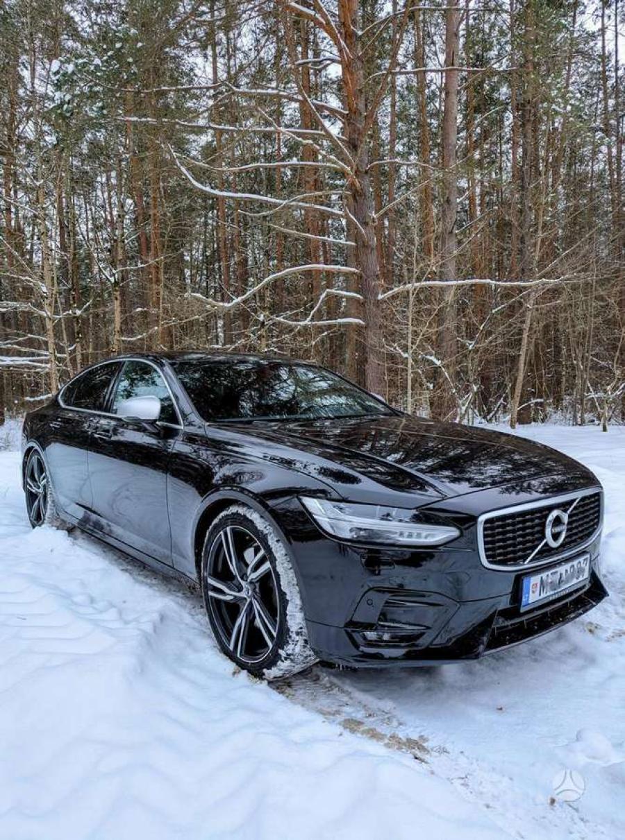 Black Volvo S90 2019 in Vilnius, with an engine capacity of 1.97 L and mileage of 198 thousand km for 19600 €, photo 1 on AUTOMOTO.COM.LV