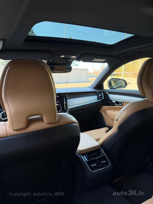 Melns Volvo S90 2019 Tallina, ar dzinēja tilpumu 2.00 L un nobraukumu 167 tūkst. km par 26900 €, foto 5 vietnē AUTOMOTO.COM.LV