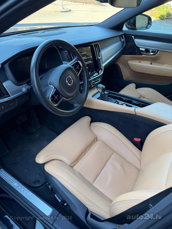 Melns Volvo S90 2019 Tallina, ar dzinēja tilpumu 2.00 L un nobraukumu 167 tūkst. km par 26900 €, foto 8 vietnē AUTOMOTO.COM.LV