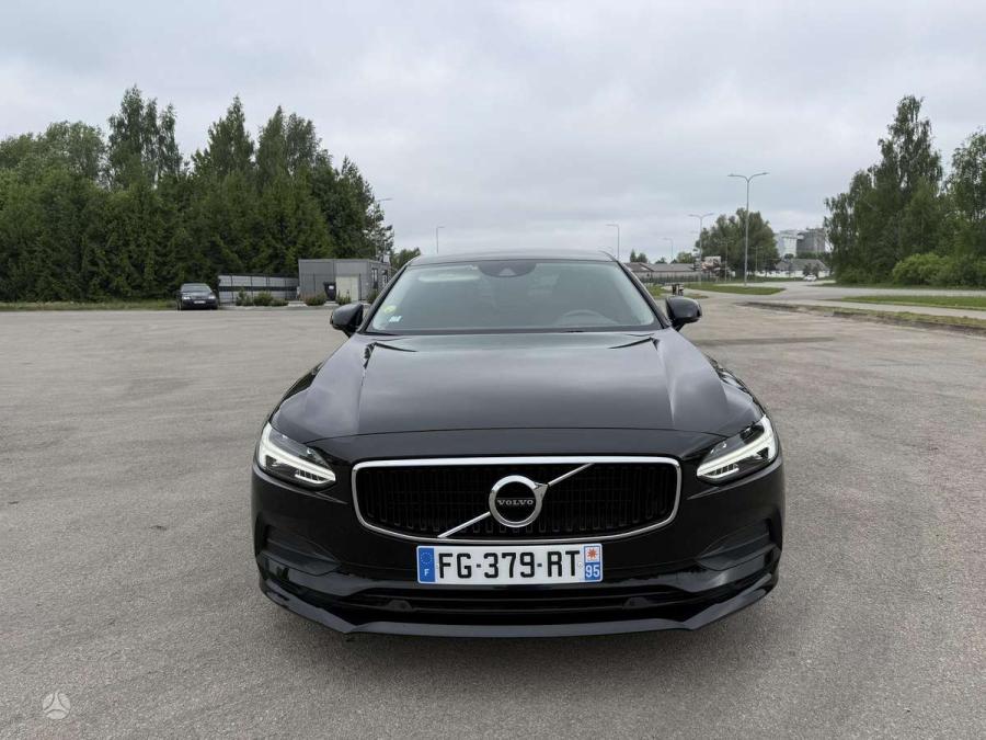 Melns Volvo S90 2019 Tauragė, ar dzinēja tilpumu 1.97 L un nobraukumu 247 tūkst. km par 15500 €, foto 3 vietnē AUTOMOTO.COM.LV