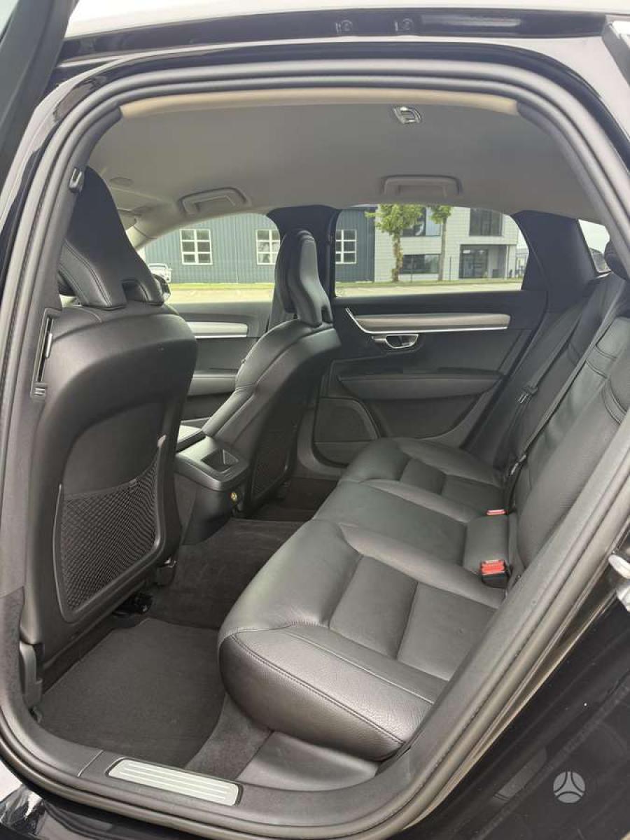 Melns Volvo S90 2019 Tauragė, ar dzinēja tilpumu 1.97 L un nobraukumu 247 tūkst. km par 15500 €, foto 8 vietnē AUTOMOTO.COM.LV