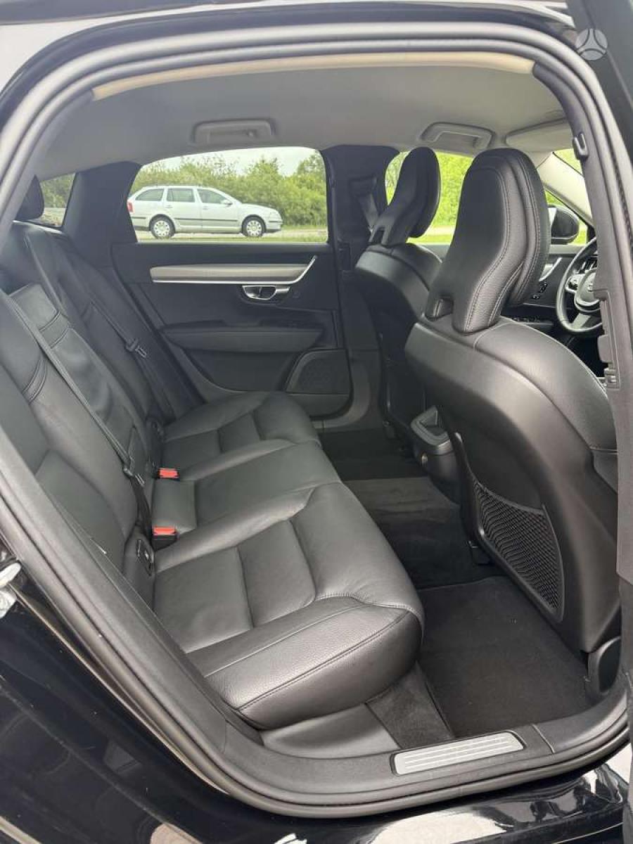 Melns Volvo S90 2019 Tauragė, ar dzinēja tilpumu 1.97 L un nobraukumu 247 tūkst. km par 15500 €, foto 9 vietnē AUTOMOTO.COM.LV