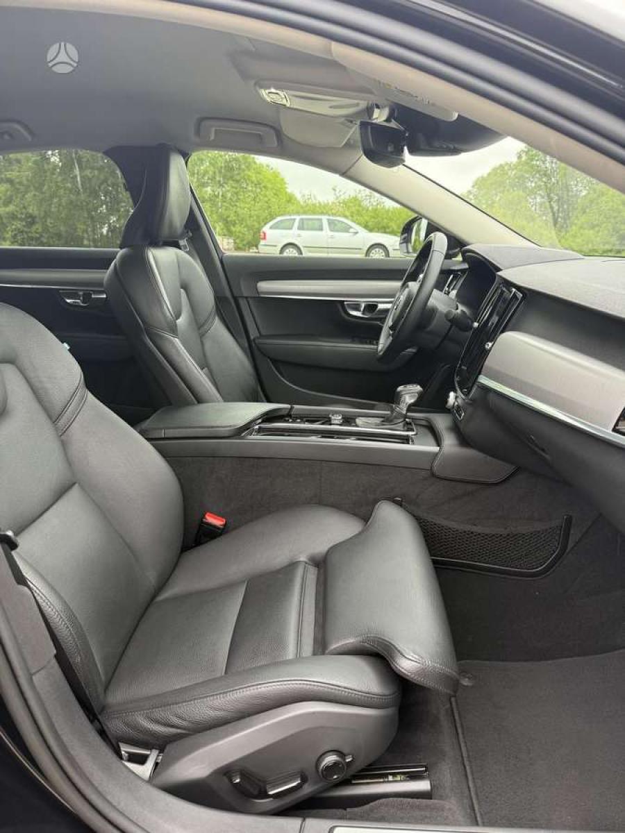 Melns Volvo S90 2019 Tauragė, ar dzinēja tilpumu 1.97 L un nobraukumu 247 tūkst. km par 15500 €, foto 12 vietnē AUTOMOTO.COM.LV