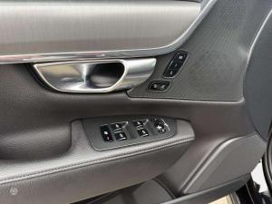 Melns Volvo S90 2019 Tauragė, ar dzinēja tilpumu 1.97 L un nobraukumu 247 tūkst. km par 15500 €, foto 15 vietnē AUTOMOTO.COM.LV