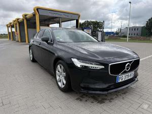 Black Volvo S90 2019 in Taurage, with an engine capacity of 1.97 L and mileage of 247 thousand km for 14900 €, photo 4 on AUTOMOTO.COM.LV