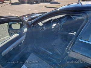 Black Volvo S90 2019 in Tallinn, with an engine capacity of 2.00 L and mileage of 220 thousand km for 20900 €, photo 4 on AUTOMOTO.COM.LV