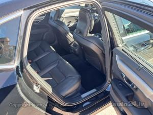 Black Volvo S90 2019 in Tallinn, with an engine capacity of 2.00 L and mileage of 220 thousand km for 20900 €, photo 12 on AUTOMOTO.COM.LV