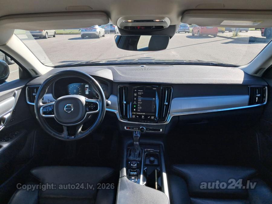Black Volvo S90 2019 in Tallinn, with an engine capacity of 2.00 L and mileage of 220 thousand km for 20900 €, photo 14 on AUTOMOTO.COM.LV