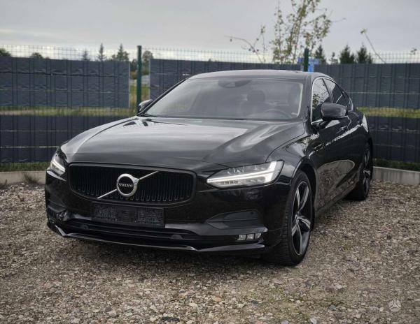 Volvo S90 2019 in Vilkaviskis on AUTOMOTO.COM.LV Black Volvo S90 2019 in Vilkaviskis, with an engine capacity of 1.97 L and mileage of 278 thousand km for 14300 €, photo 1 on AUTOMOTO.COM.LV
