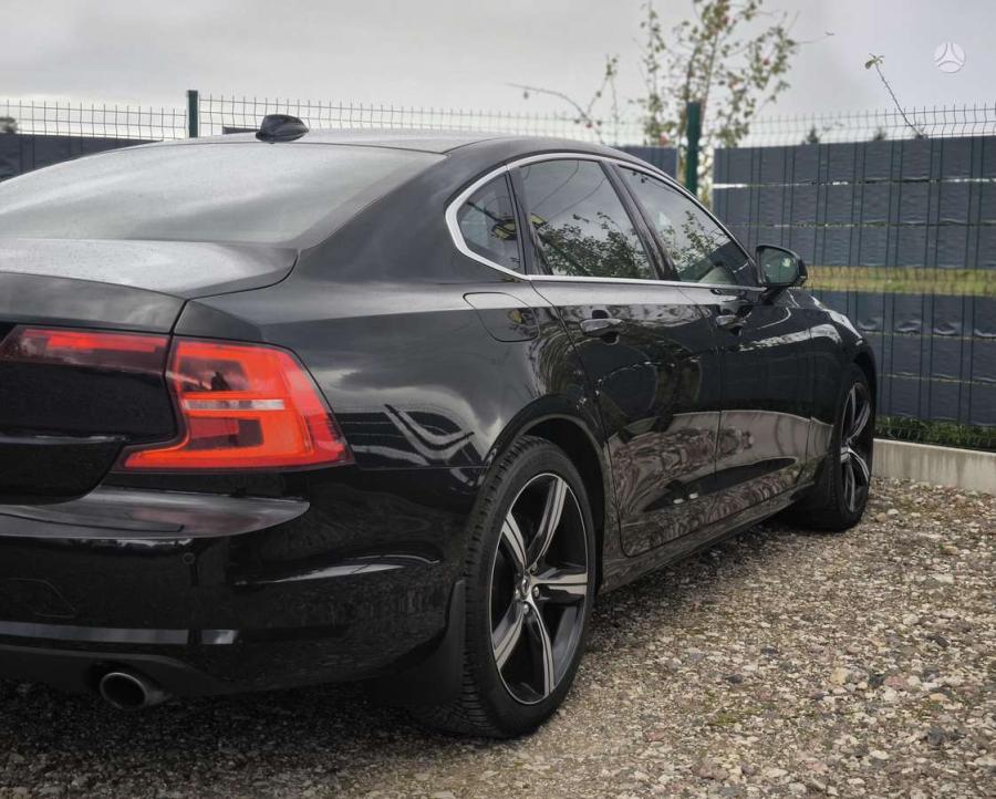 Melns Volvo S90 2019 Vilkaviškis, ar dzinēja tilpumu 1.97 L un nobraukumu 278 tūkst. km par 14300 €, foto 7 vietnē AUTOMOTO.COM.LV