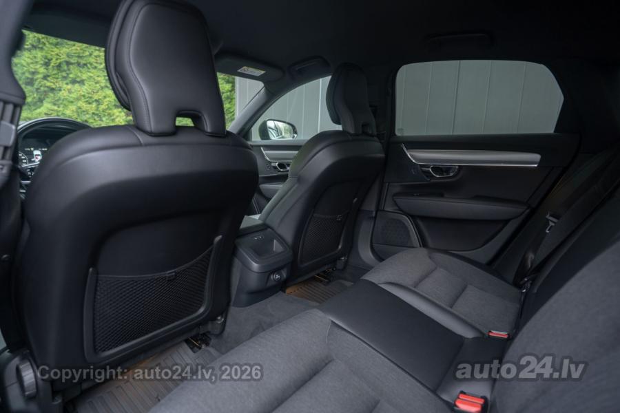 Melns Volvo S90 2019 Tallina, ar dzinēja tilpumu 2.00 L un nobraukumu 119 tūkst. km par 20900 €, foto 12 vietnē AUTOMOTO.COM.LV