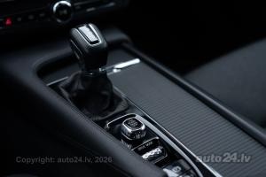Melns Volvo S90 2019 Tallina, ar dzinēja tilpumu 2.00 L un nobraukumu 119 tūkst. km par 20900 €, foto 18 vietnē AUTOMOTO.COM.LV