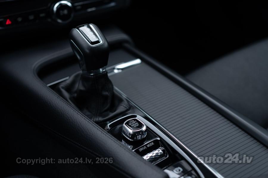 Melns Volvo S90 2019 Tallina, ar dzinēja tilpumu 2.00 L un nobraukumu 119 tūkst. km par 20900 €, foto 18 vietnē AUTOMOTO.COM.LV