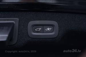 Melns Volvo S90 2019 Tallina, ar dzinēja tilpumu 2.00 L un nobraukumu 119 tūkst. km par 20900 €, foto 21 vietnē AUTOMOTO.COM.LV