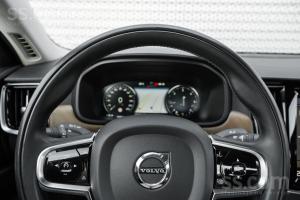 Melns Volvo S90 2020 Rīga, ar dzinēja tilpumu 2.00 L un nobraukumu 107 tūkst. km par 27300 €, foto 17 vietnē AUTOMOTO.COM.LV