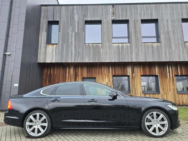 Melns Volvo S90 2020 Tauragė, ar dzinēja tilpumu 1.97 L un nobraukumu 258 tūkst. km par 17600 €, foto 5 vietnē AUTOMOTO.COM.LV