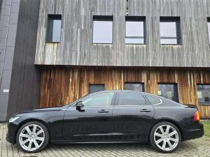 Black Volvo S90 2020 in Taurage, with an engine capacity of 1.97 L and mileage of 258 thousand km for 17600 €, photo 10 on AUTOMOTO.COM.LV