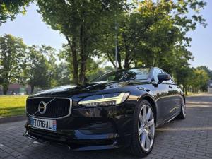 Melns Volvo S90 2020 Tauragė, ar dzinēja tilpumu 1.97 L un nobraukumu 217 tūkst. km par 17300 €, foto  vietnē AUTOMOTO.COM.LV