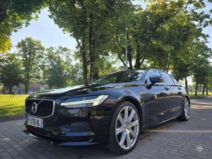 Black Volvo S90 2020 in Taurage, with an engine capacity of 1.97 L and mileage of 217 thousand km for 17300 €, photo 15 on AUTOMOTO.COM.LV
