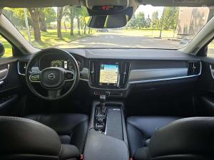 Black Volvo S90 2020 in Taurage, with an engine capacity of 1.97 L and mileage of 217 thousand km for 17300 €, photo 27 on AUTOMOTO.COM.LV