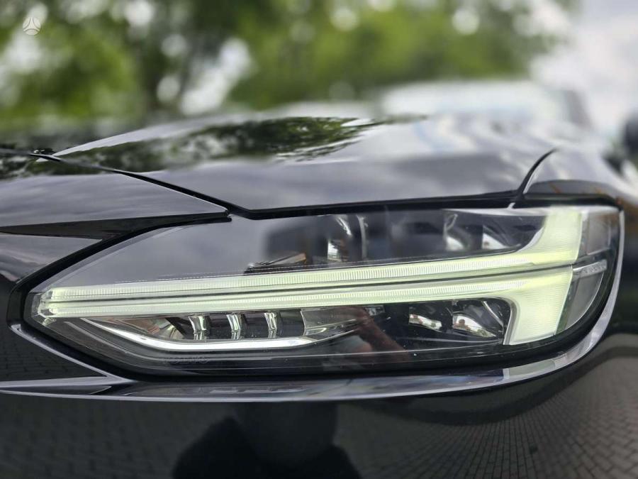 Black Volvo S90 2020 in Taurage, with an engine capacity of 1.97 L and mileage of 217 thousand km for 17300 €, photo 35 on AUTOMOTO.COM.LV