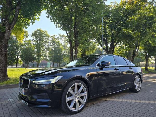 Volvo S90 2020 in Taurage on AUTOMOTO.COM.LV Black Volvo S90 2020 in Taurage, with an engine capacity of 1.97 L and mileage of 217 thousand km for 17300 €, photo 4 on AUTOMOTO.COM.LV