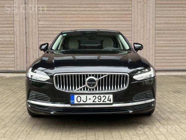 Black Volvo S90 2021 in Jelgava, with an engine capacity of 2.00 L and mileage of 194 thousand km for 26990 €, photo 2 on AUTOMOTO.COM.LV