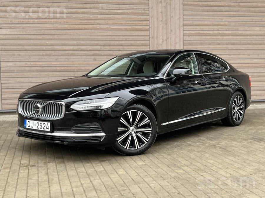 Black Volvo S90 2021 in Jelgava, with an engine capacity of 2.00 L and mileage of 194 thousand km for 26990 €, photo 1 on AUTOMOTO.COM.LV