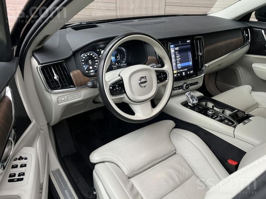 Black Volvo S90 2021 in Jelgava, with an engine capacity of 2.00 L and mileage of 194 thousand km for 26990 €, photo 10 on AUTOMOTO.COM.LV