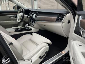 Black Volvo S90 2021 in Jelgava, with an engine capacity of 2.00 L and mileage of 194 thousand km for 26990 €, photo 21 on AUTOMOTO.COM.LV