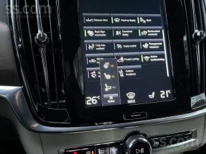 Black Volvo S90 2021 in Jelgava, with an engine capacity of 2.00 L and mileage of 194 thousand km for 26990 €, photo 27 on AUTOMOTO.COM.LV