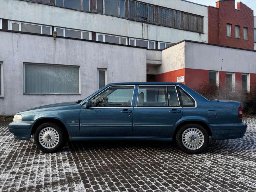 Blue Volvo S90 1997 in Riga, with an engine capacity of 2.92 L and mileage of 198 thousand km for 8000 €, photo 2 on AUTOMOTO.COM.LV