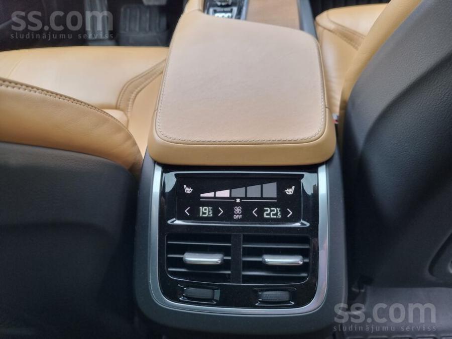Zils Volvo S90 2016 Rīga, ar dzinēja tilpumu 2.00 L un nobraukumu 231 tūkst. km par 17700 €, foto 12 vietnē AUTOMOTO.COM.LV