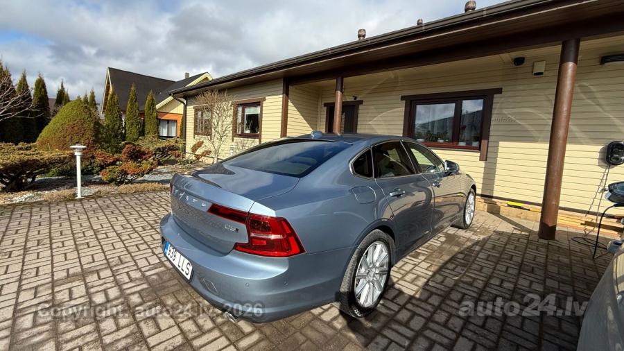 Zils Volvo S90 2016 Tallina, ar dzinēja tilpumu 2.00 L un nobraukumu 249 tūkst. km par 18000 €, foto 4 vietnē AUTOMOTO.COM.LV