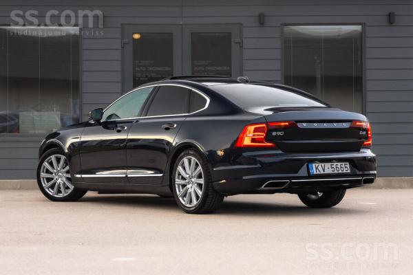 Blue Volvo S90 2016 in Jelgava, with an engine capacity of 2.00 L and mileage of 245 thousand km for 15950 €, photo 2 on AUTOMOTO.COM.LV