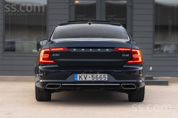 Blue Volvo S90 2016 in Jelgava, with an engine capacity of 2.00 L and mileage of 245 thousand km for 15950 €, photo 7 on AUTOMOTO.COM.LV