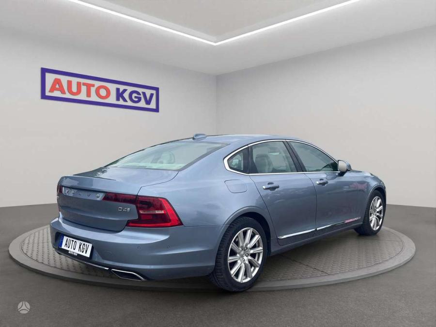Blue Volvo S90 2016 in Vilnius, with an engine capacity of 2.00 L and mileage of 232 thousand km for 14999 €, photo 6 on AUTOMOTO.COM.LV