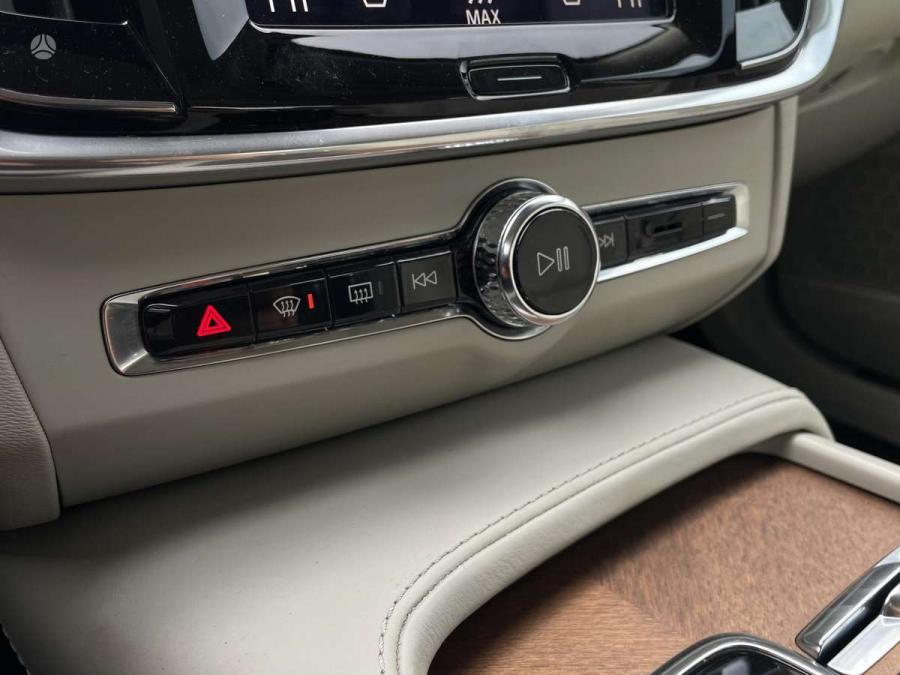 Blue Volvo S90 2016 in Vilnius, with an engine capacity of 2.00 L and mileage of 232 thousand km for 14999 €, photo 16 on AUTOMOTO.COM.LV