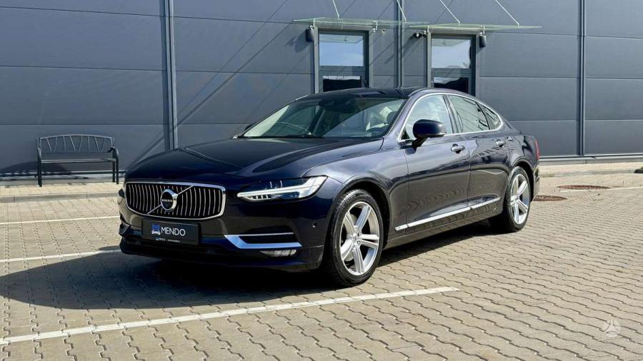Blue Volvo S90 2016 in Vilnius, with an engine capacity of 1.97 L and mileage of 203 thousand km for 16990 €, photo 1 on AUTOMOTO.COM.LV