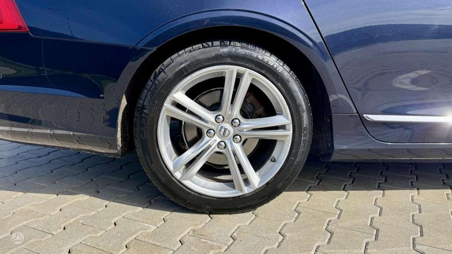 Blue Volvo S90 2016 in Vilnius, with an engine capacity of 1.97 L and mileage of 203 thousand km for 16990 €, photo 12 on AUTOMOTO.COM.LV