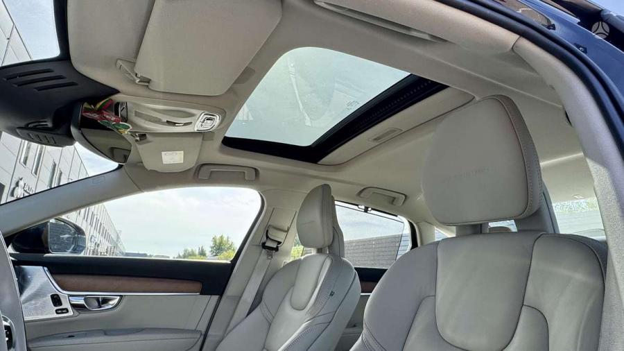 Blue Volvo S90 2016 in Vilnius, with an engine capacity of 1.97 L and mileage of 203 thousand km for 16990 €, photo 38 on AUTOMOTO.COM.LV