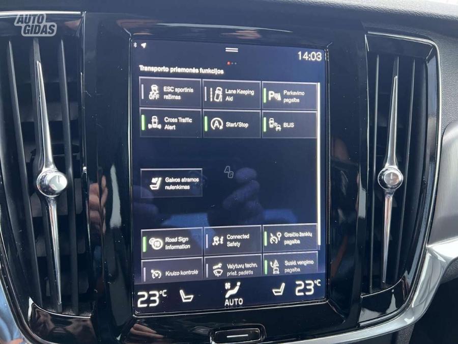 Zils Volvo S90 2017 Panevēža, ar dzinēja tilpumu 2.00 L un nobraukumu 247 tūkst. km par 13500 €, foto 14 vietnē AUTOMOTO.COM.LV