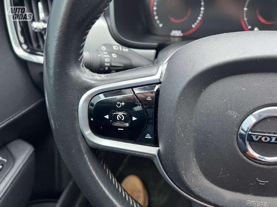 Zils Volvo S90 2017 Panevēža, ar dzinēja tilpumu 2.00 L un nobraukumu 247 tūkst. km par 13500 €, foto 19 vietnē AUTOMOTO.COM.LV