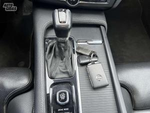 Zils Volvo S90 2017 Panevēža, ar dzinēja tilpumu 2.00 L un nobraukumu 247 tūkst. km par 13500 €, foto 21 vietnē AUTOMOTO.COM.LV
