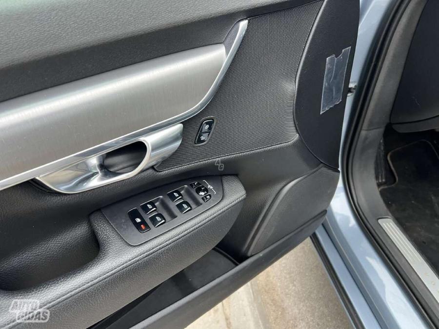 Zils Volvo S90 2017 Panevēža, ar dzinēja tilpumu 2.00 L un nobraukumu 247 tūkst. km par 13500 €, foto 23 vietnē AUTOMOTO.COM.LV