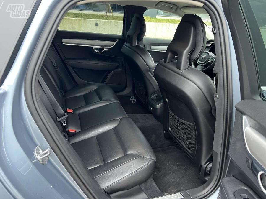 Zils Volvo S90 2017 Panevēža, ar dzinēja tilpumu 2.00 L un nobraukumu 247 tūkst. km par 13500 €, foto 25 vietnē AUTOMOTO.COM.LV